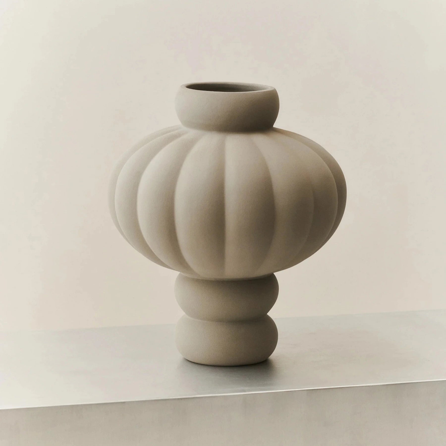 Balloon Vase 08 Sanded Grey