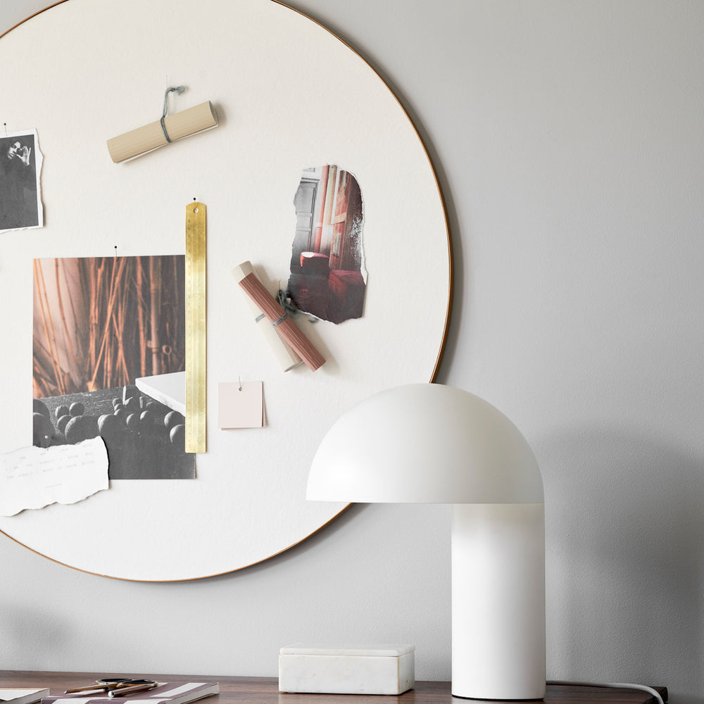 Gejst, Denmark - LEERY table lamp, white