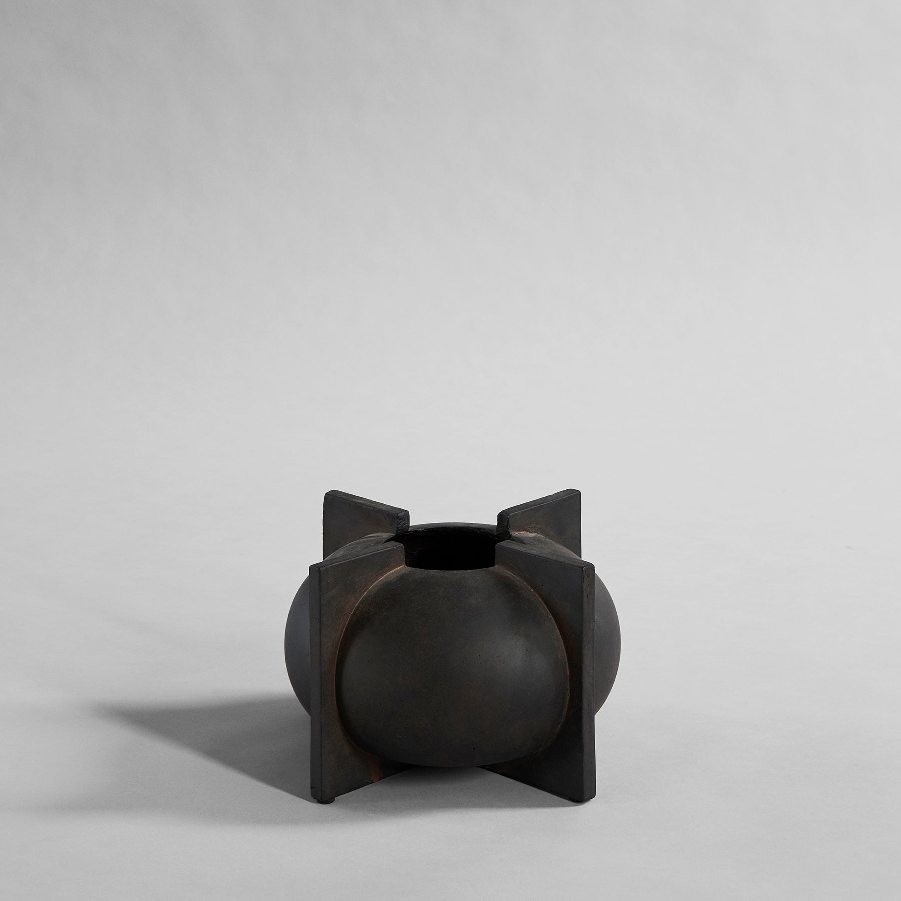 Ceramics & Vases - Vases