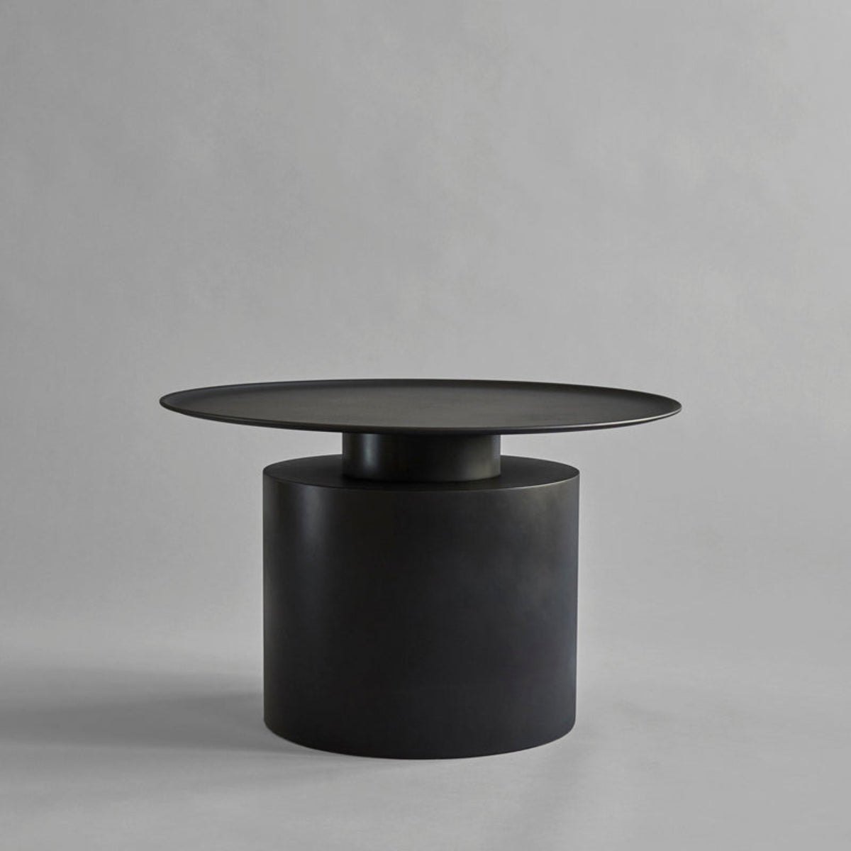 101 Copenhagen - Pillar Coffee Table, Low - Burned Black