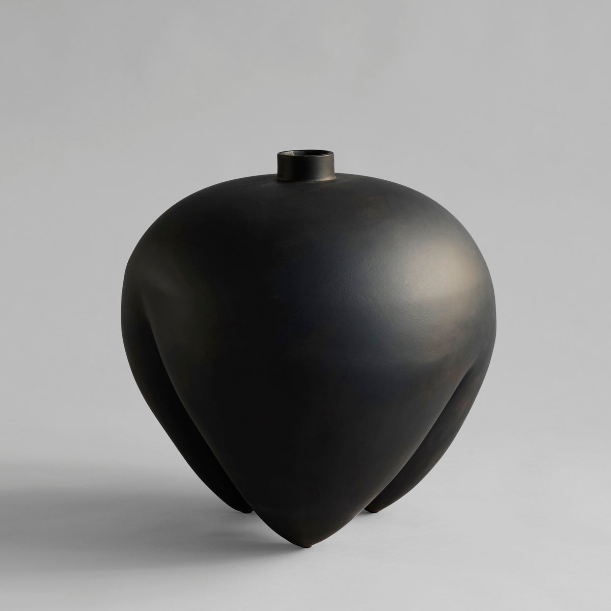 101 Copenhagen - Sumo Vase, Big - Coffee